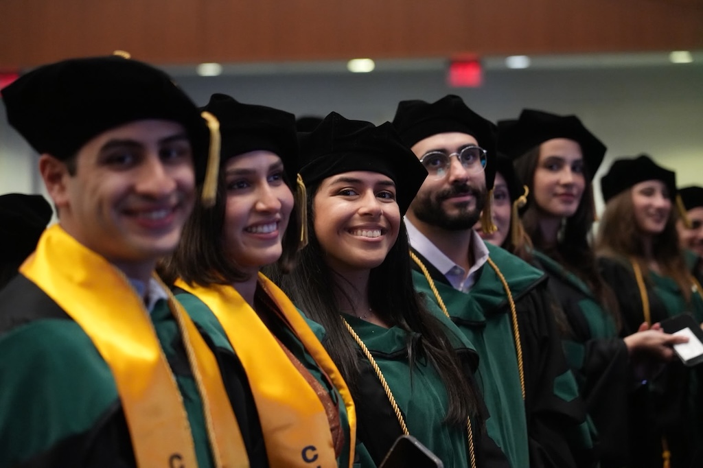 Cincuentenario UCC: Graduación de Nuevos Médicos en Puerto Rico